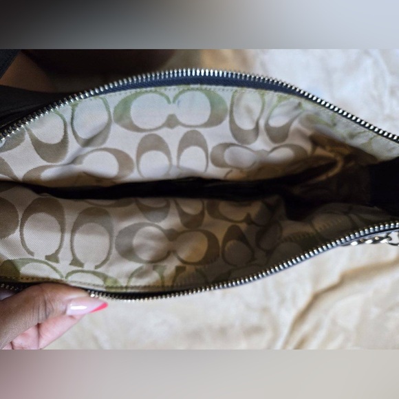 Coach | Bags | Vintage Coach Legacy Black Slim Duffle Leather Crossbody ...